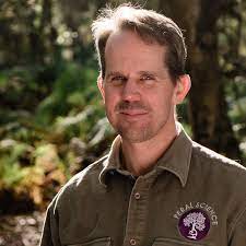 About Paul Latham – Bushguide 101
