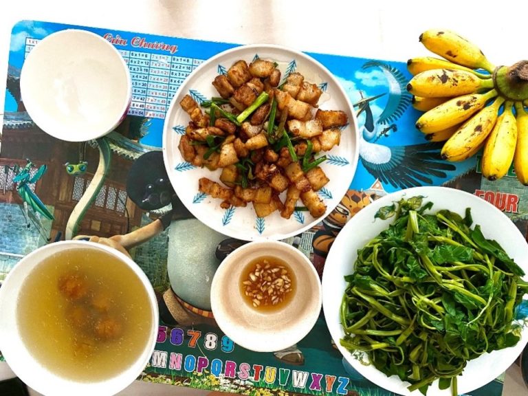 Indochina Dragon Plums from Hanoi streets - Bushguide 101