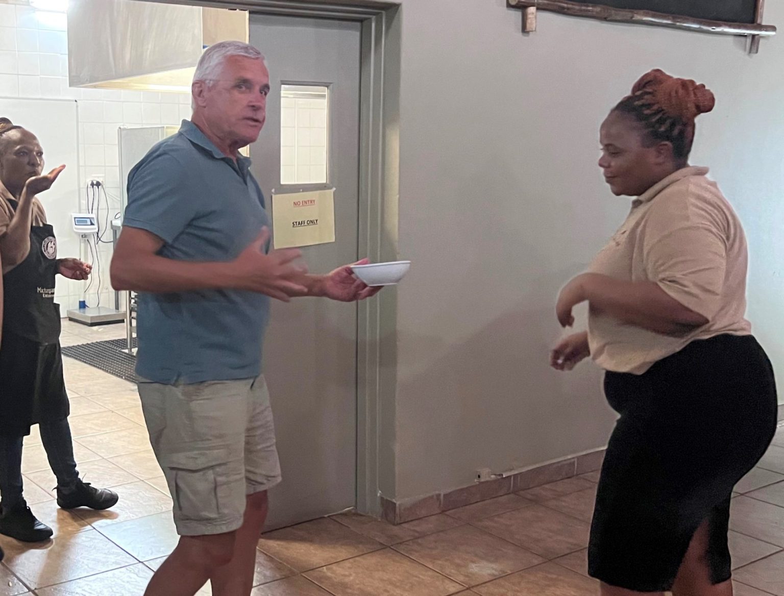 African termite alates for food - Bushguide 101