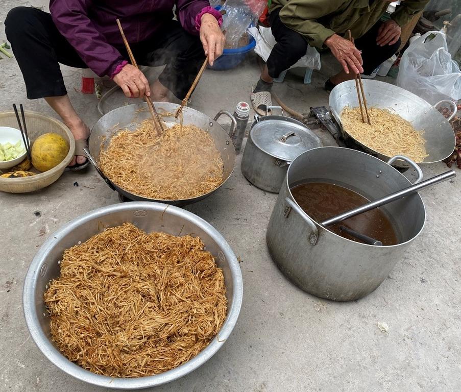 Canh Măng Mực: The Royal Dried Squid and Bamboo Soup of Bát Tràng ...