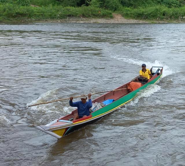 Visiting Orang Rimba people in Jambi province - Bushguide 101