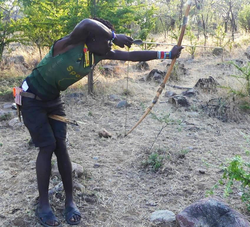 Hadza style of shooting bows - Bushguide 101