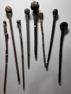 Throwing sticks as weapons in the African bush - Bushguide 101